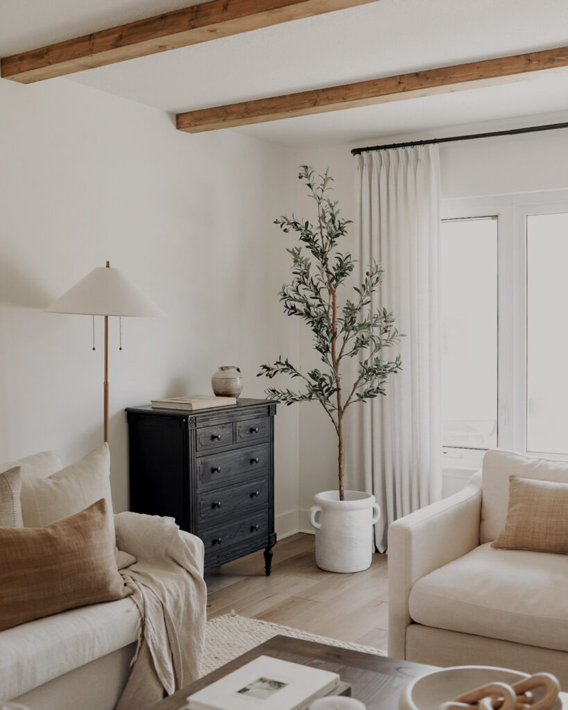 Three Compelling Reasons to Embrace Faux Trees in Your Living Room ...