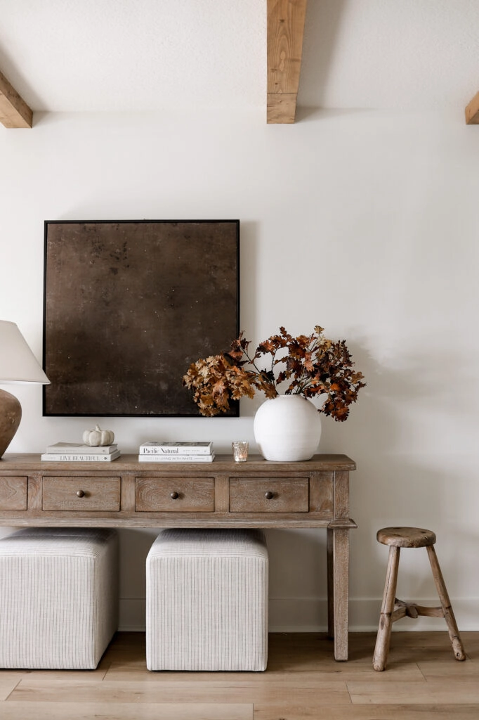 Creating a Warm and Welcoming Fall Entryway: A Guide to Seasonal Decor ...