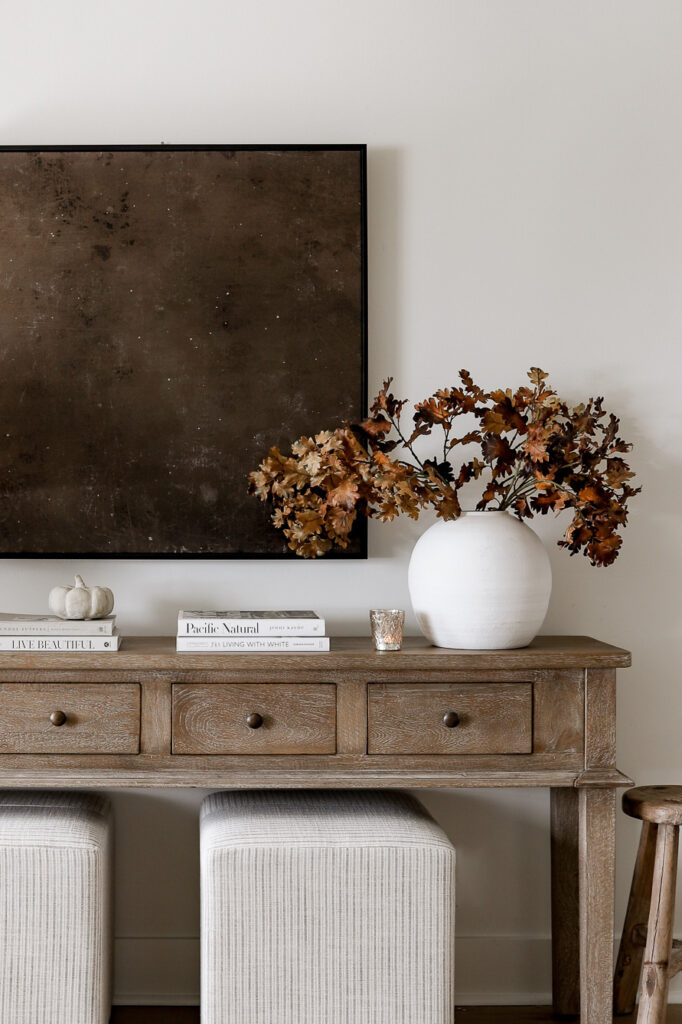 Creating a Warm and Welcoming Fall Entryway: A Guide to Seasonal Decor ...