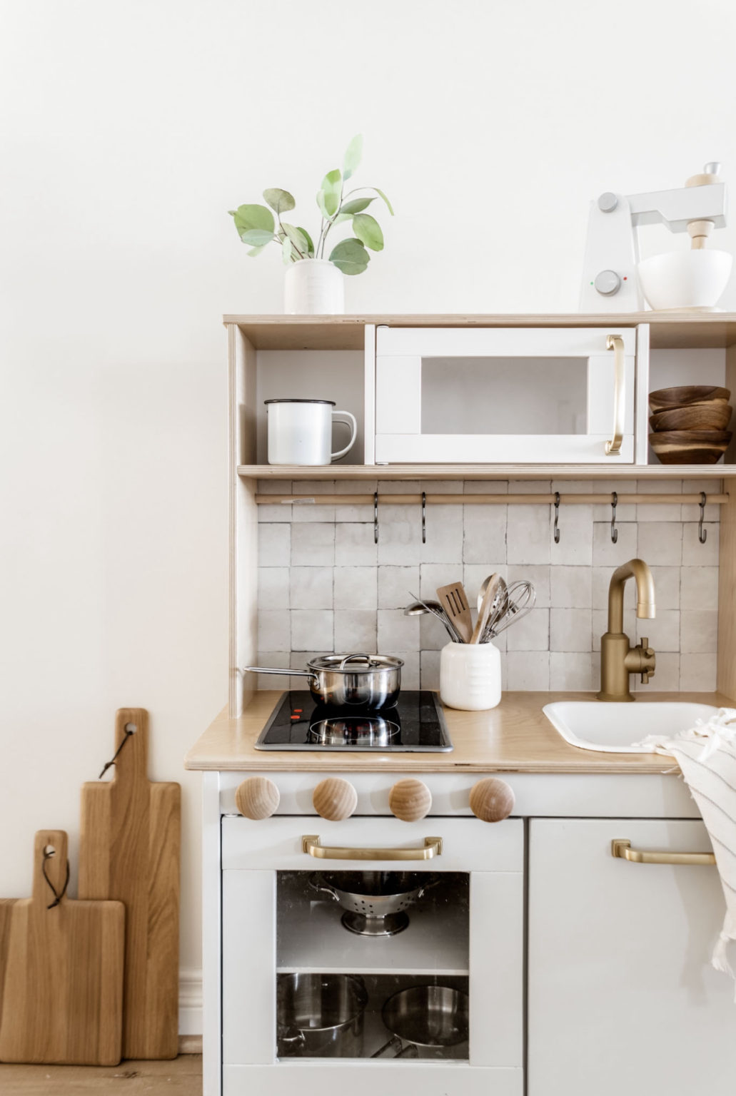 Toddler Kitchen Makeover – Halfway Wholeistic
