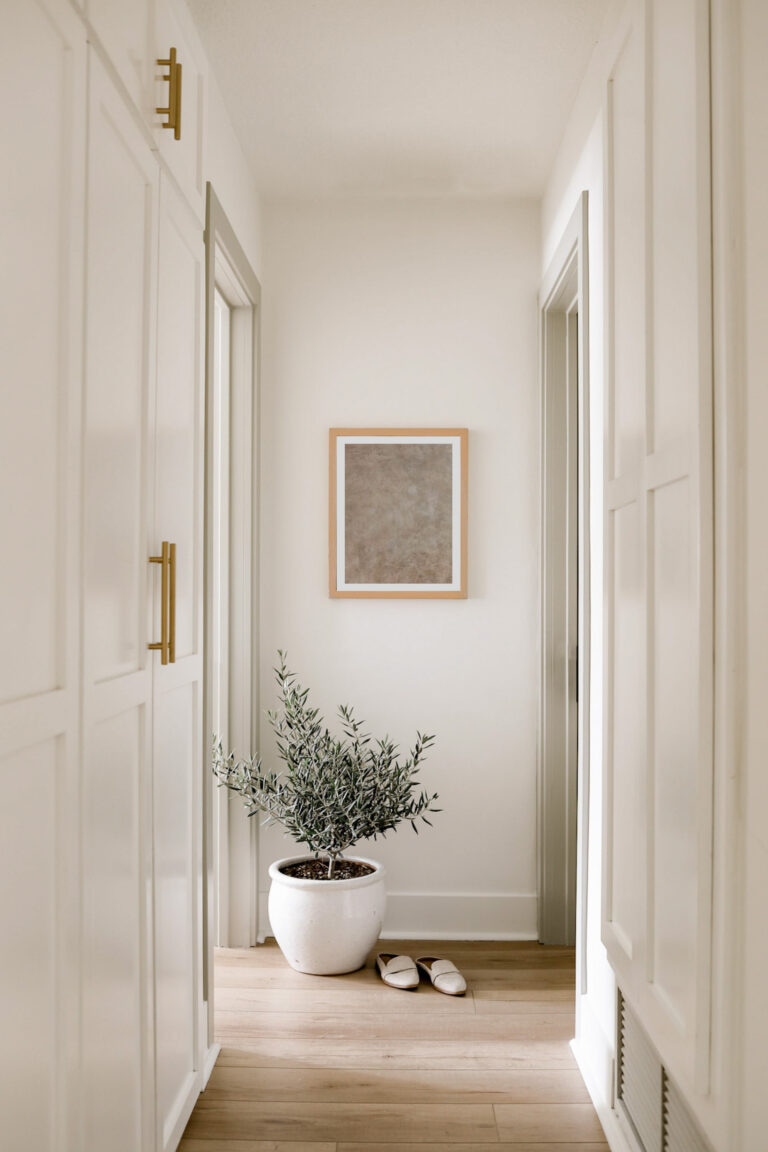 How to Incorporate Abstract Art in your Home – Halfway Wholeistic