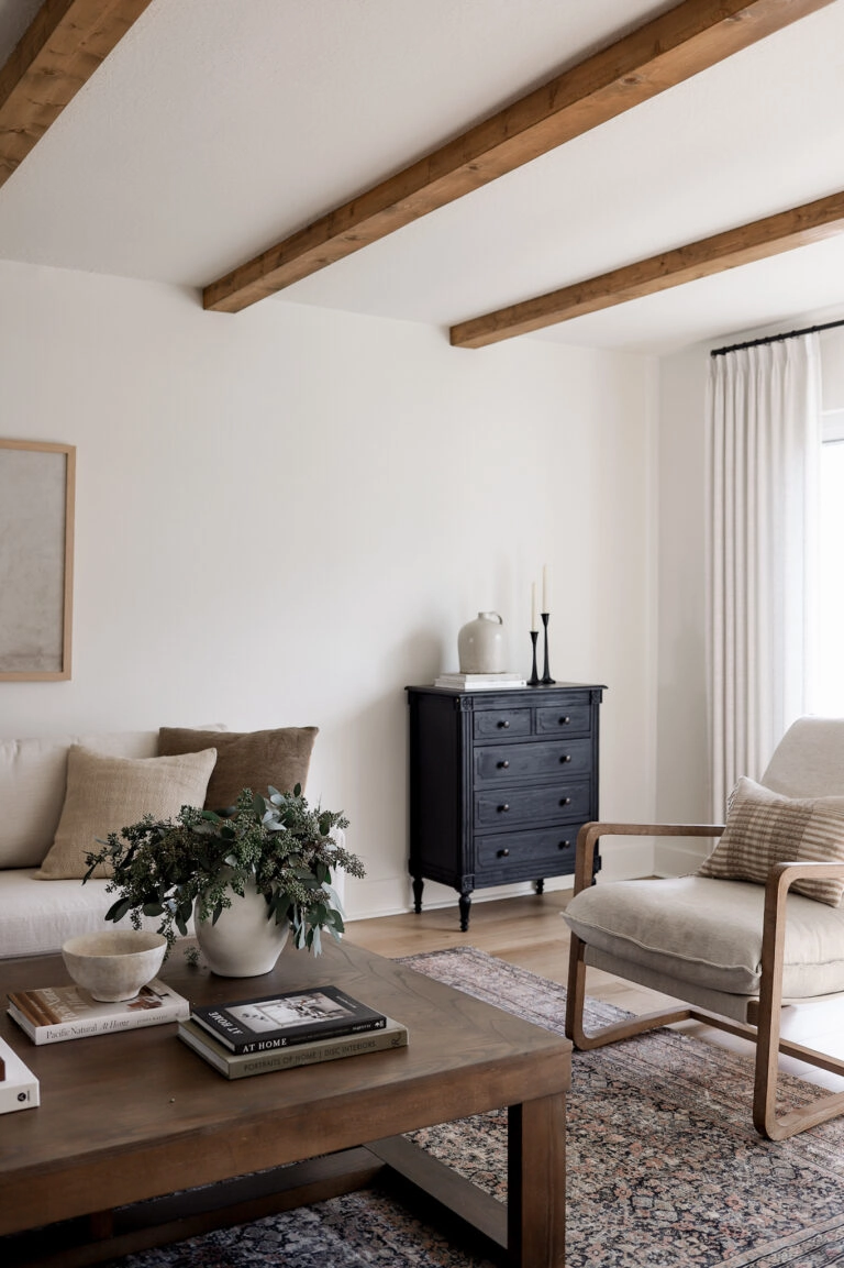 Three Reasons to Incorporate A Chest of Drawers in Your Living Room ...