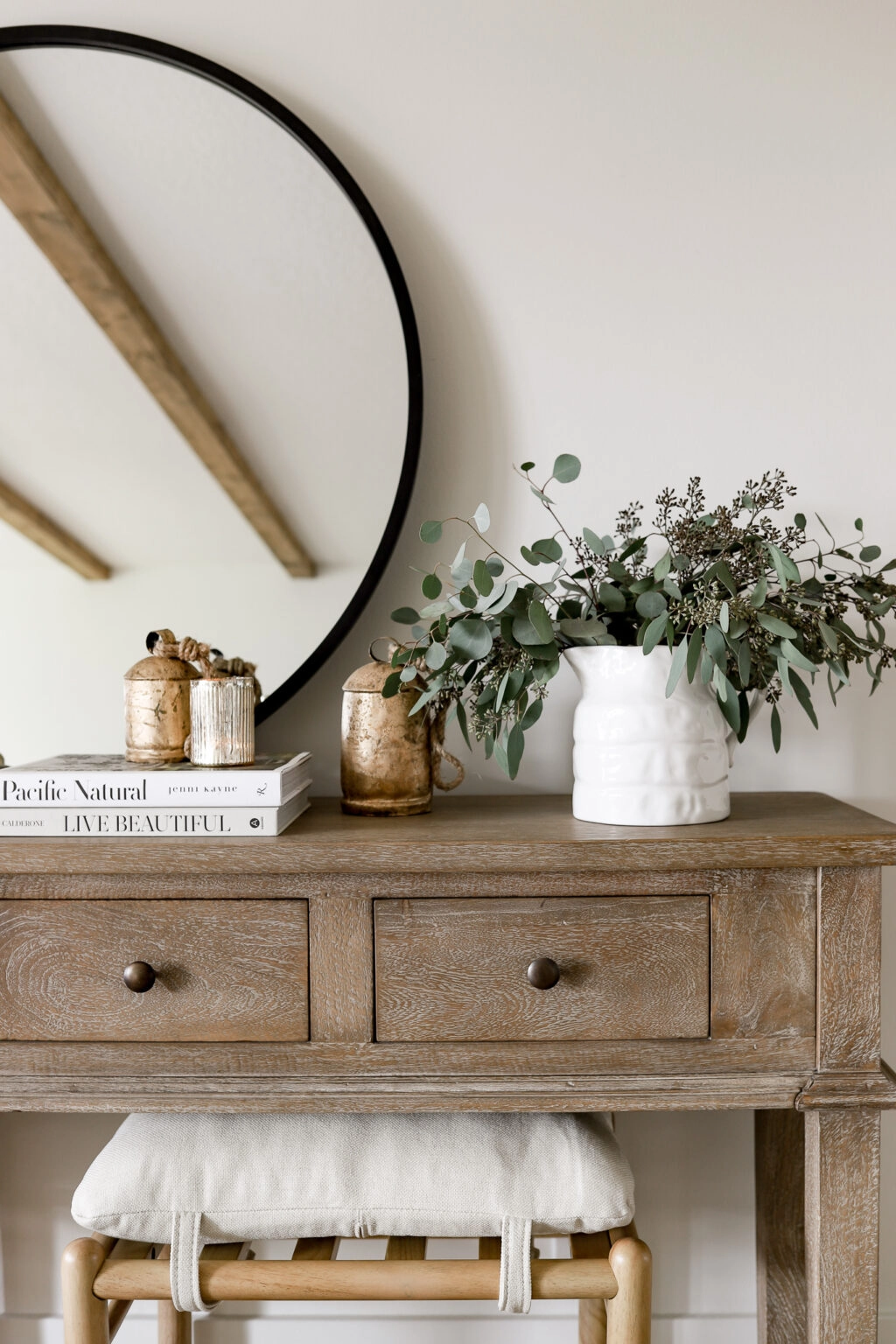 Winter Entryway Styling – Halfway Wholeistic