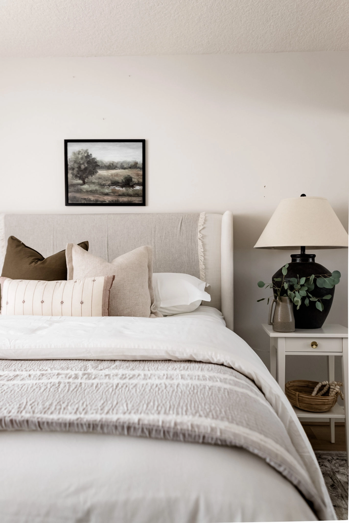 A Step by Step Guide to Making a Bed – Halfway Wholeistic