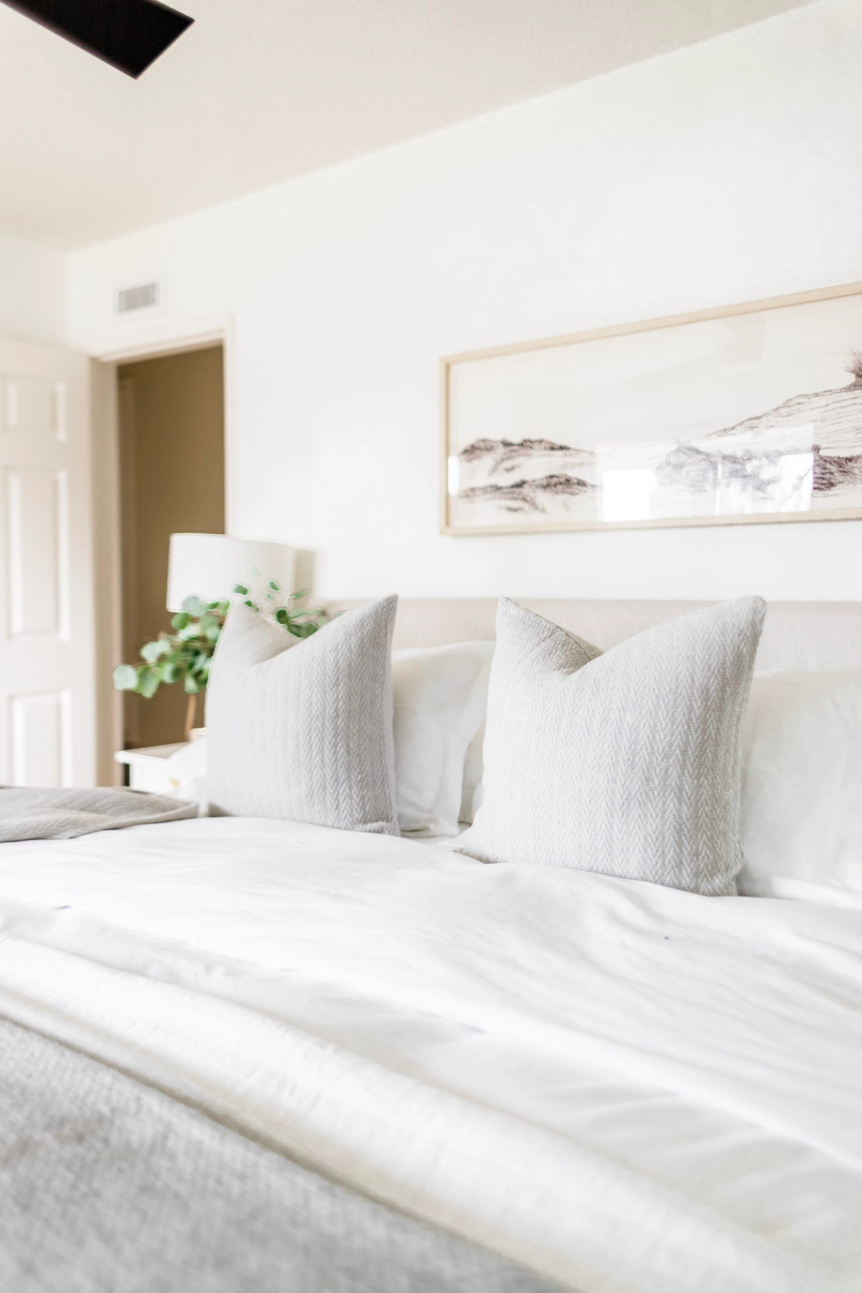 A Minimalistic Approach To Bed Styling – Halfway Wholeistic